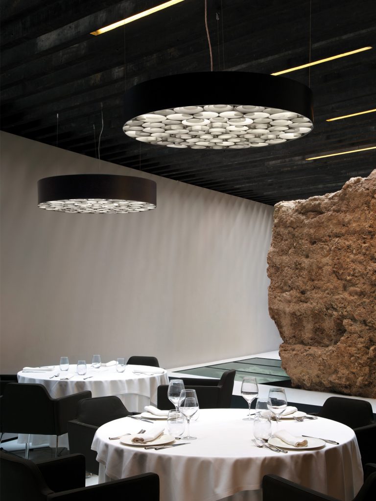 SPIRO Black Hängeleuchte | DesignOrt Premium Designerleuchten ...